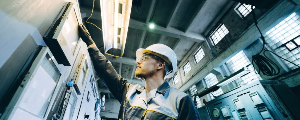 Qualified Electrical Worker (QEW) Training | FCS